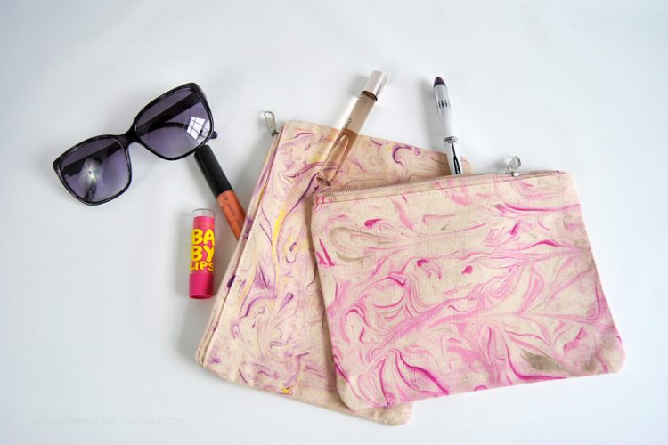 How to Marble Fabric easy project SOS - Sparkles of Sunshine